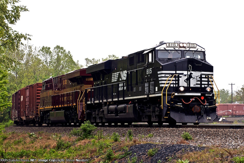 Pennsylvania Heritage unit on NS-H68